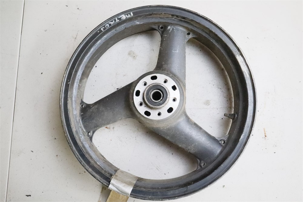 GTS Auctions - Kawasaki ZXR750H Front wheel (minor repair) - G21